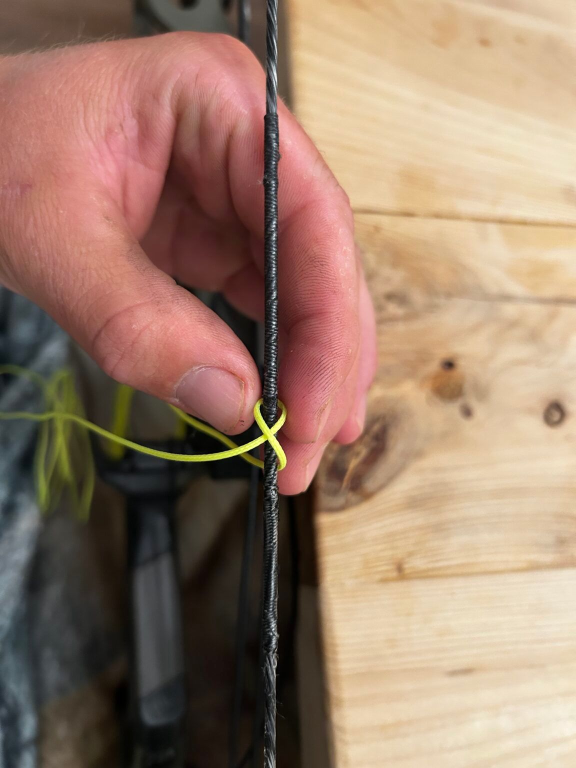 How to tie a d-loop like a pro - ArcheryEthos