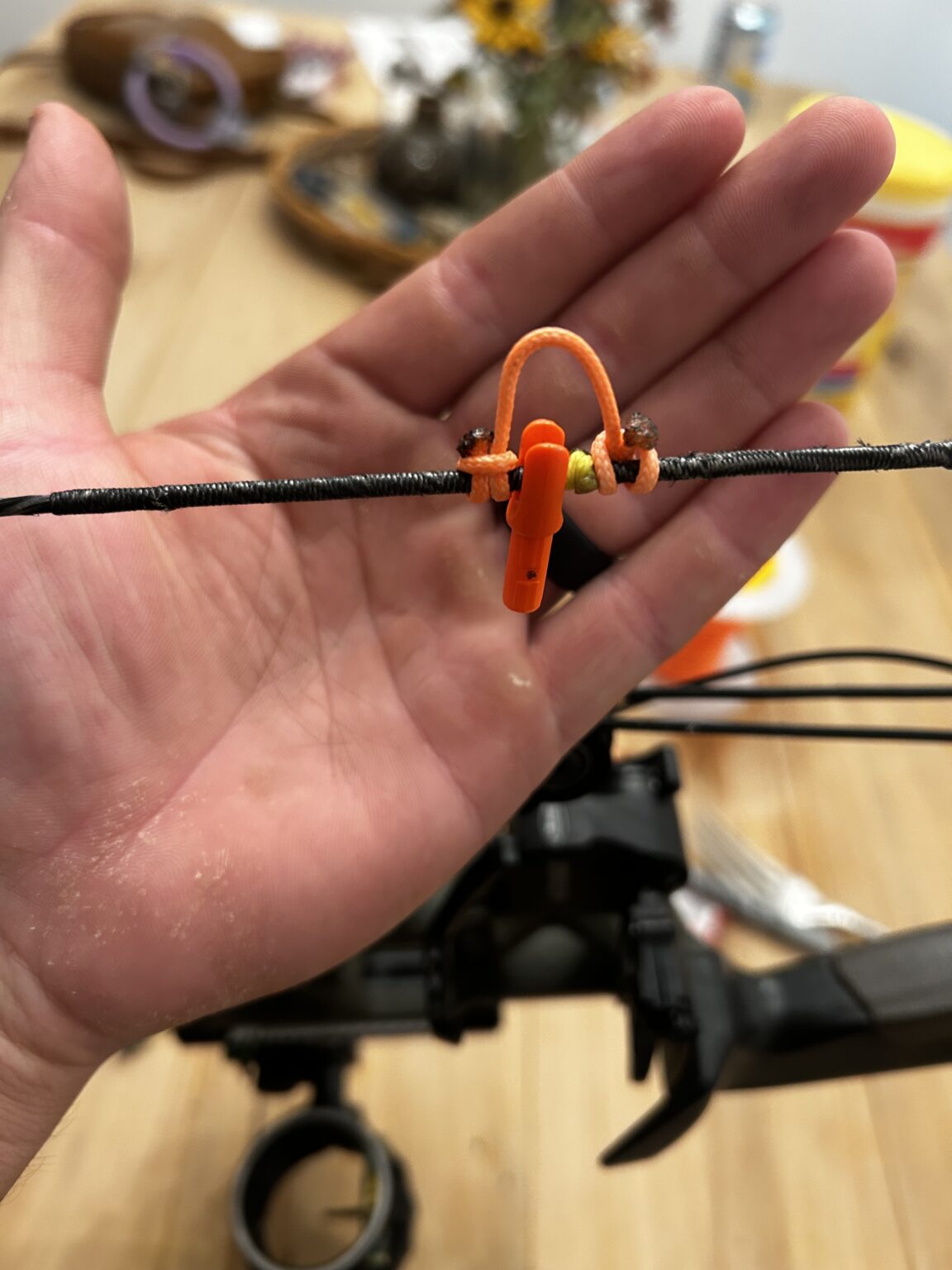 How to tie a d-loop like a pro - ArcheryEthos